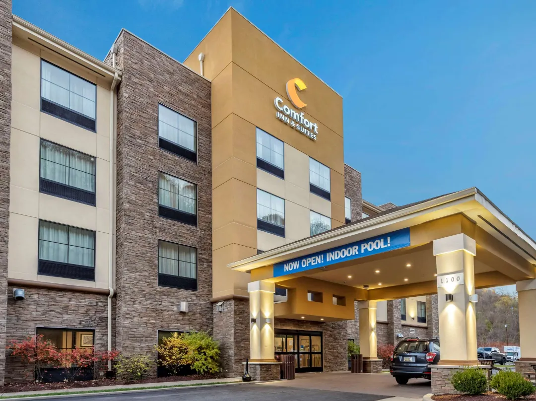 Comfort Inn & Suites Pittsburgh South - Pittsburgh