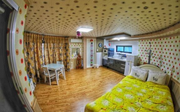 Seosan Solchang Pension - 태안군