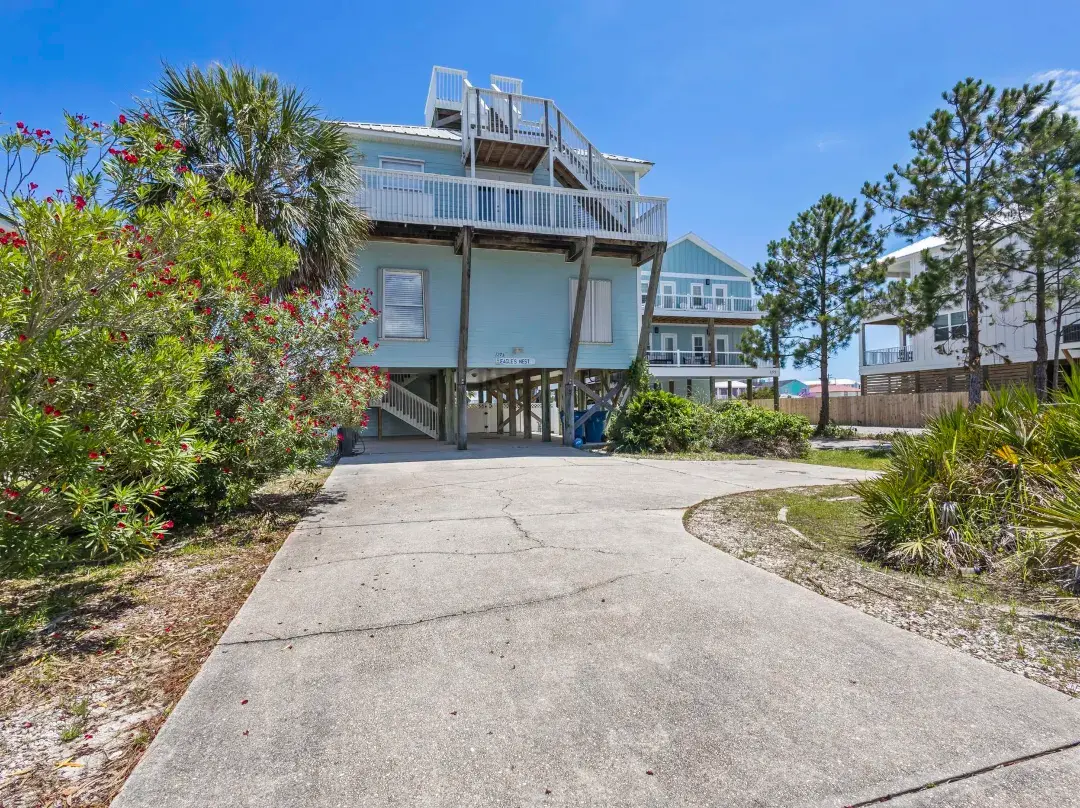 Private Pool And Expansive Rooftop Deck - Stunning Coastal Retreat - Gulf Shores, AL