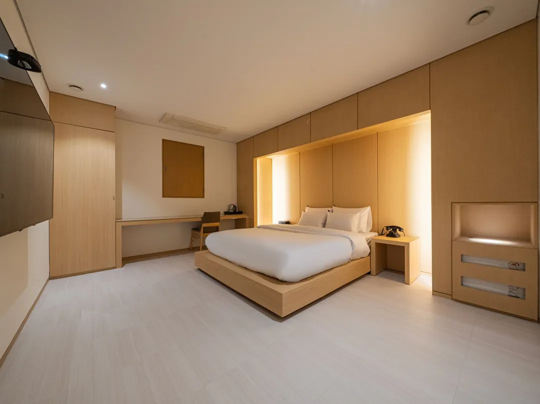 Guwol Hotel Rondo - 남촌동