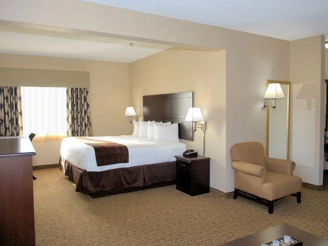Rock Island Inn & Suites - Iowa