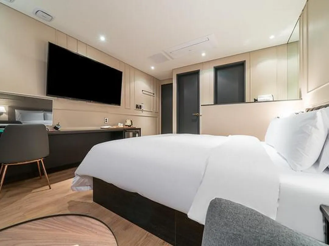 Incheon Nonhyeon Sorae Port Brown Dot Hotel - Inčchon