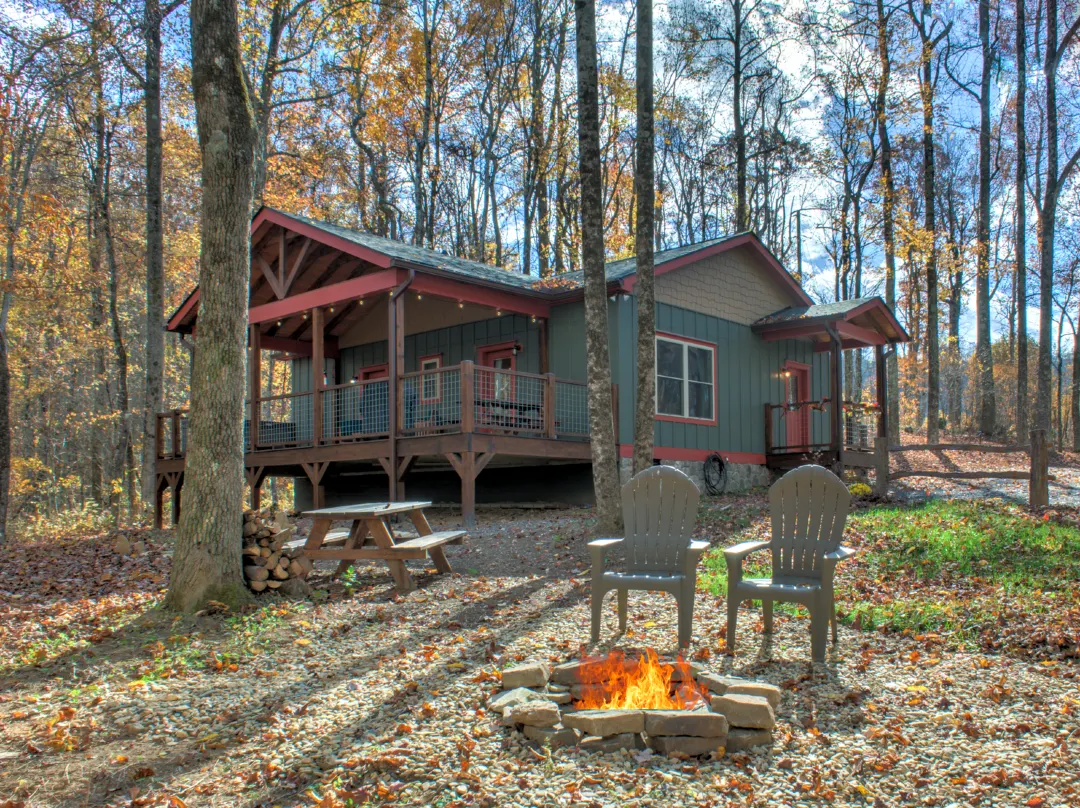 Hot Tub And Scenic Hiking Trails - Enchanting Mountain Retreat - Hendersonville, NC