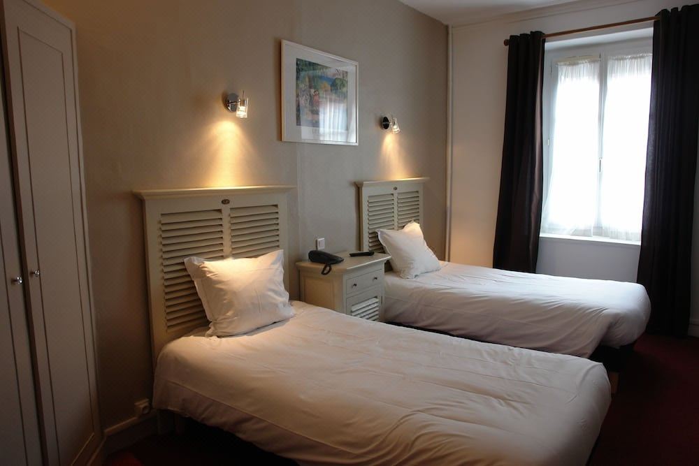 Logis Hostellerie De La Porte Bellon - Senlis