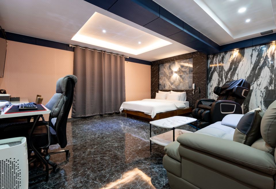 Incheon Sinpo Donkey Hotel,Incheon - Updated Prices & Hotel Reviews ...