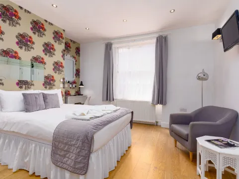 Bower House - Chelsea