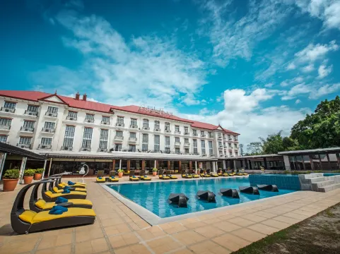 Pontefino Hotels - Batangas