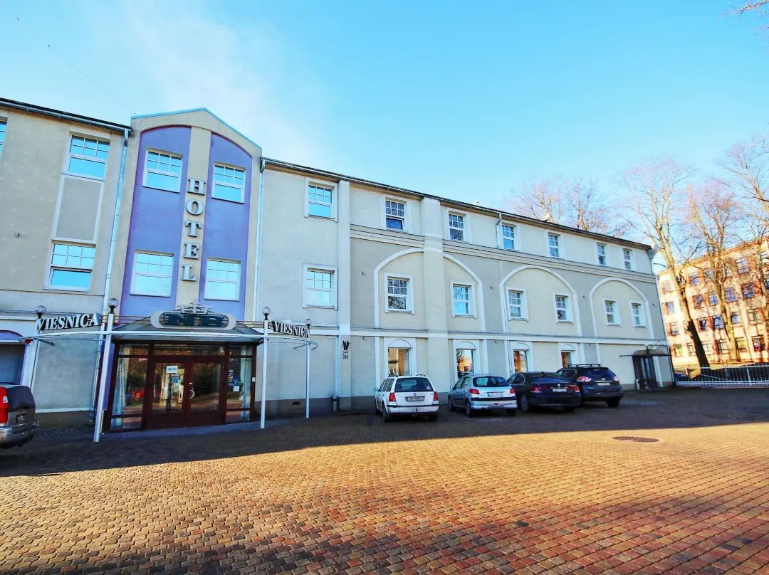 Nb Hotel With Free Parking - Riga, Latvia