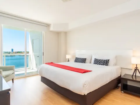 Golden Bay 707 - Sunny Isles Beach, FL