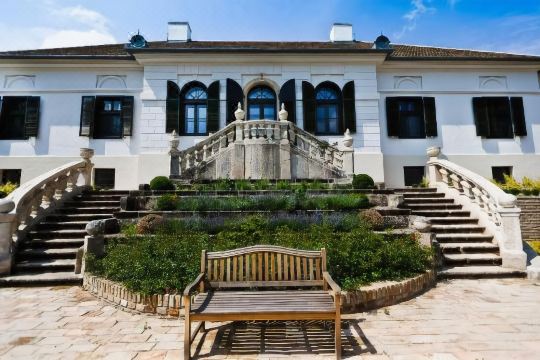 Apponyi Castle Hotel (Medina), 2026 Updated Prices, Deals, & Reviews ...