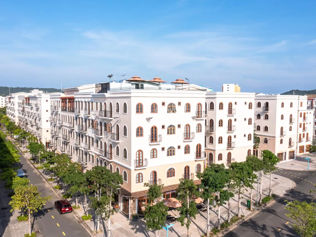 Anston Castle Hotel Phu Quoc Sunset Town - Phú Quốc