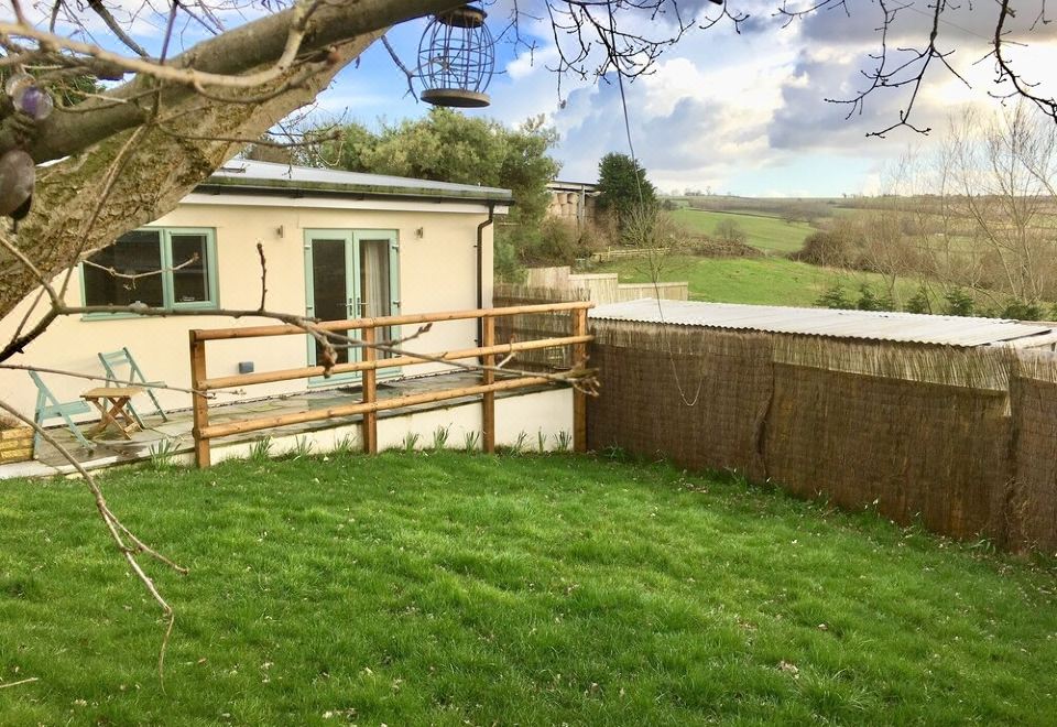 Mill Lane Cottage, a pretty cottage in beautiful countryside, 4 miles ...