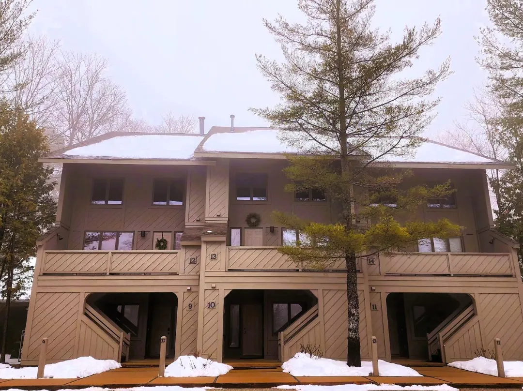 Southridge #9 - Ski-in/ski-out At Base Of Nub's Nob - Sleeps 6 - Harbor Springs, MI