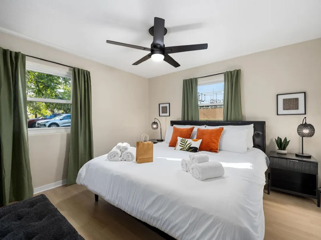 Perfect For Families And Local Exploration - Charming Cozy Retreat - Peoria, IL