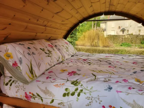 Petite Cabane Confortable Bluebell Dans La Campagne Française - Touraine