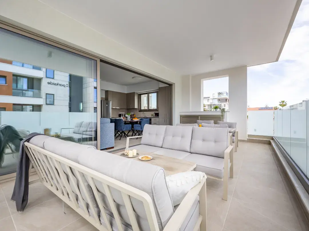 103 Mulberry Court- Modern With Large Terrace - Агиос Афанасиос