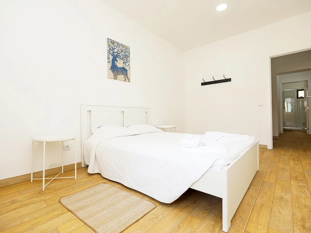 R 04 - Bedroom 4 In Casa Do Moinho Guesthouse - Faro District