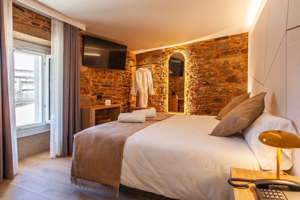 Hotel Plaza Obradoiro By Bossh! Hotels - 聖地亞哥德孔波斯特拉