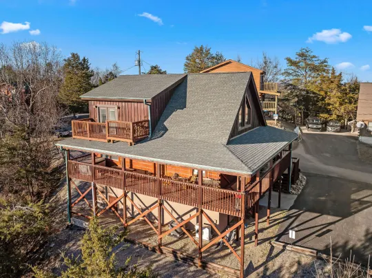 Stunning Lake Access And Hot Tub - Charming Mountain Retreat - Douglas Lake, TN