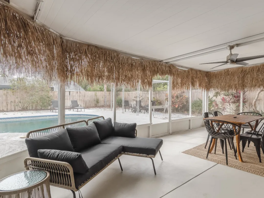 Heated Pool And Tiki Patio - Charming Tropical Hideaway - Clearwater, FL