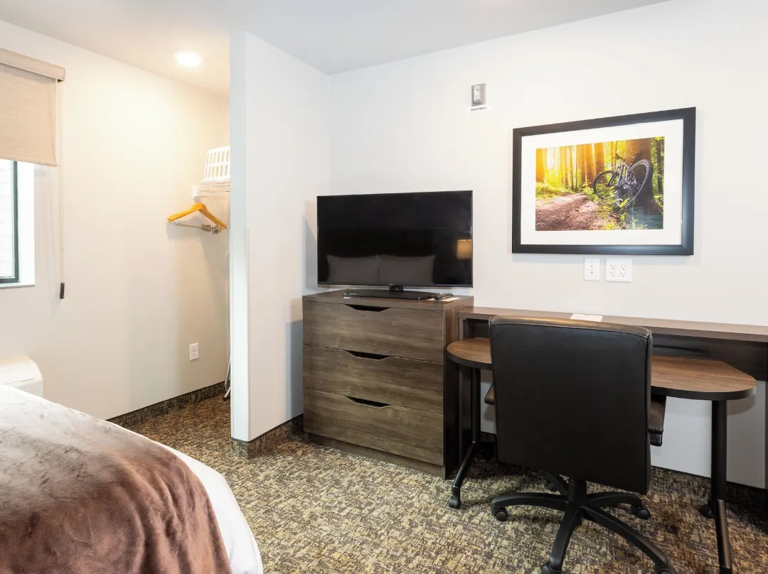 My Place Hotel-redding, Ca - Redding, CA