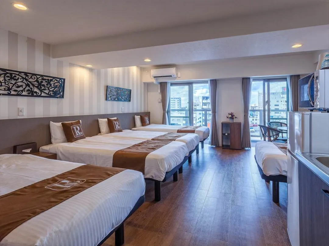 Living Inn Asahibashiekimae Premier - Naha
