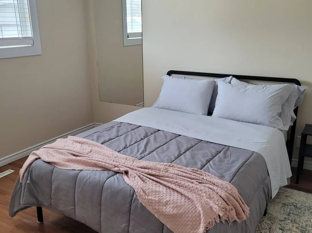 2br Moderne Près Du Centre-ville Et Du Centre Des Expositions - Edmonton