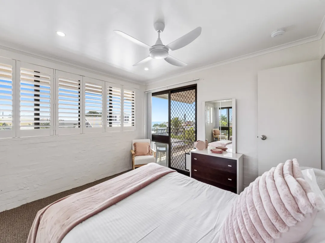 Quaint 2-bed Beach Abode With Ocean Views - Mooloolaba