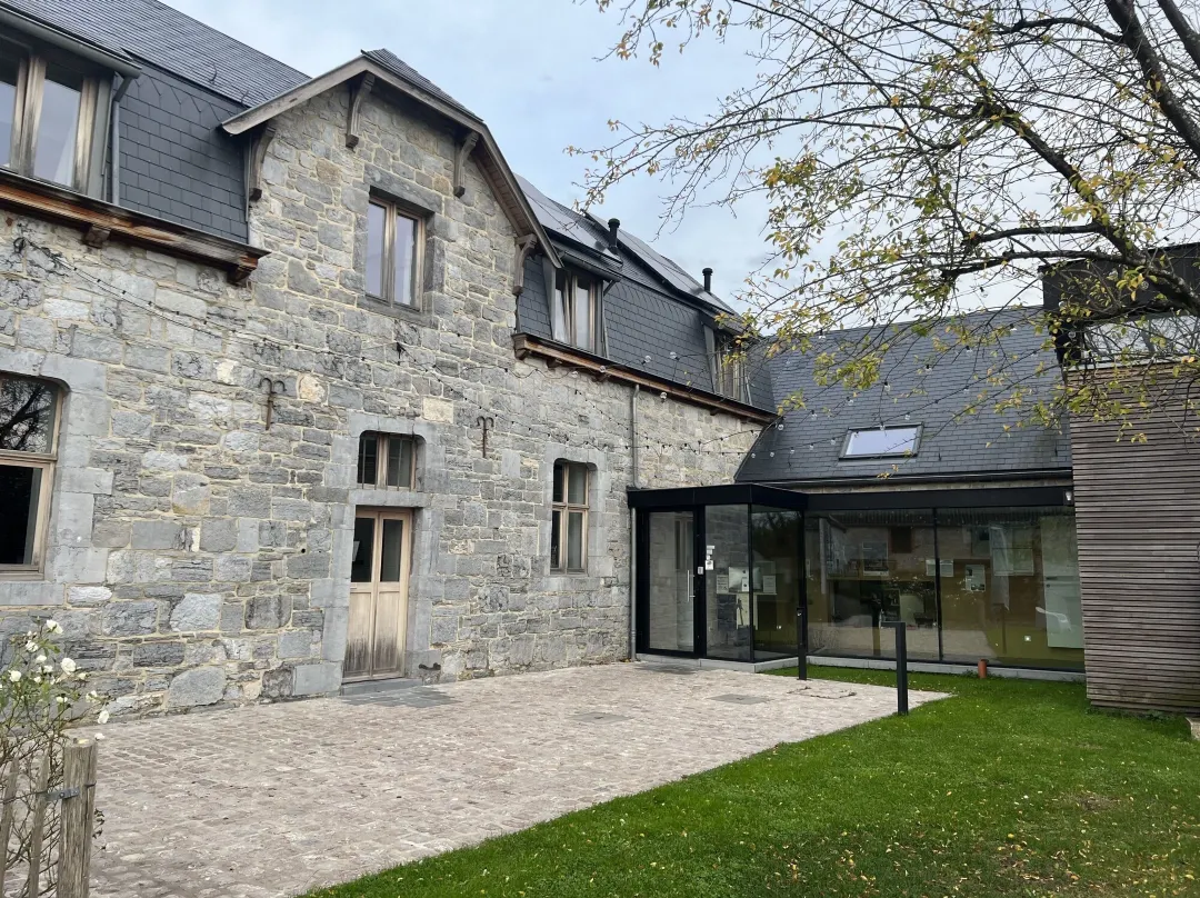 Le Presbytère De Sautour - Provincie Namen