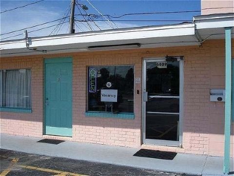 BASE MOTEL, Tampa - 2025 Latest Prices & Deals | Trip.com
