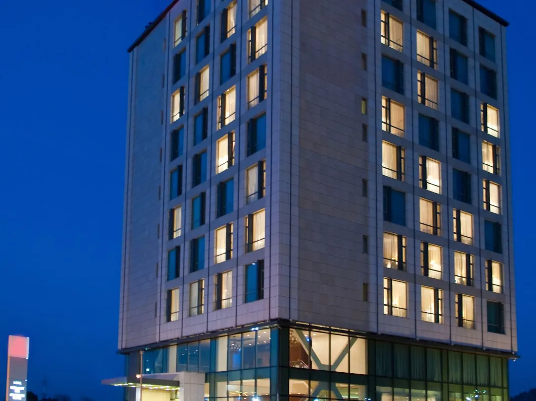 Hotel Hp Tower One Brasov - Transilvania