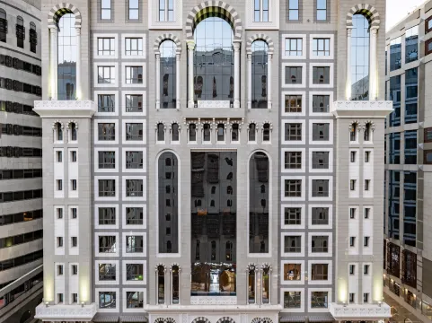 Millennium Al Aqeeq Hotel - Madinah