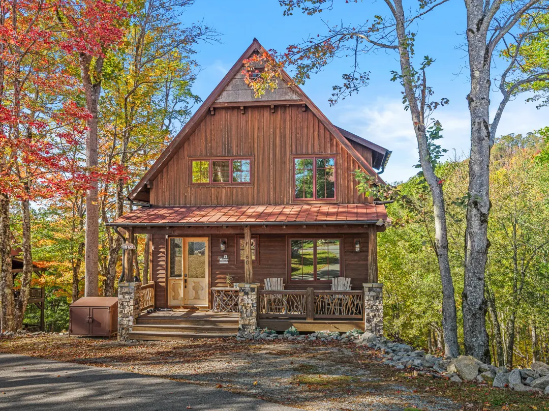 Expansive Blue Ridge Views And Game Room - Elegant Mountain Retreat - Beech Mountain, NC