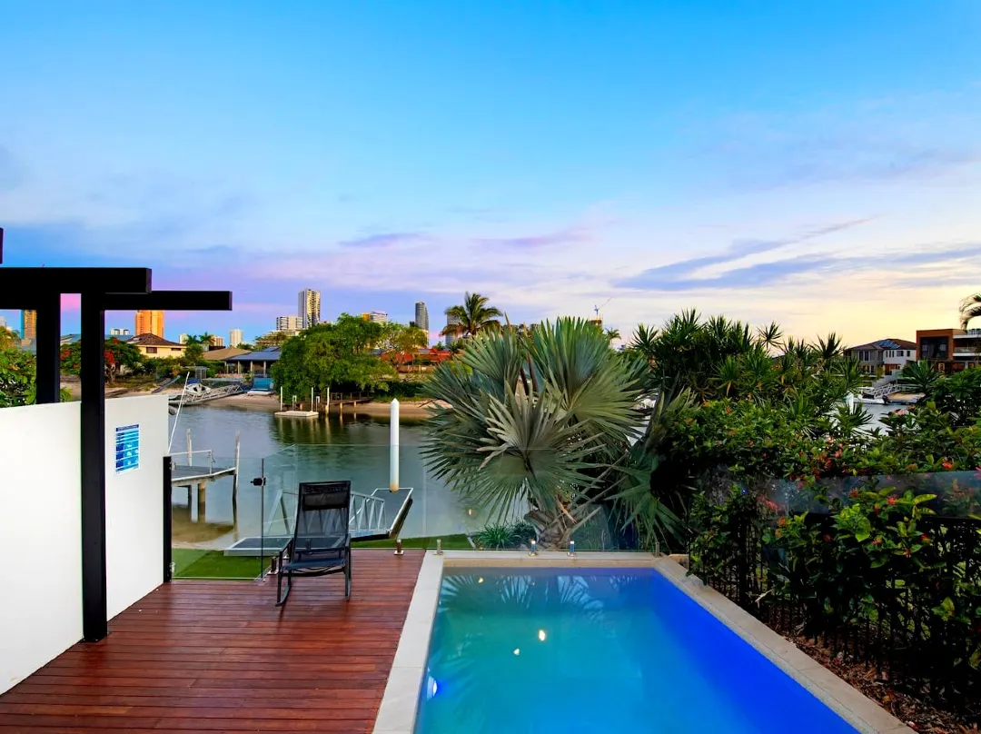 Luxico Wanderlust - Gold Coast