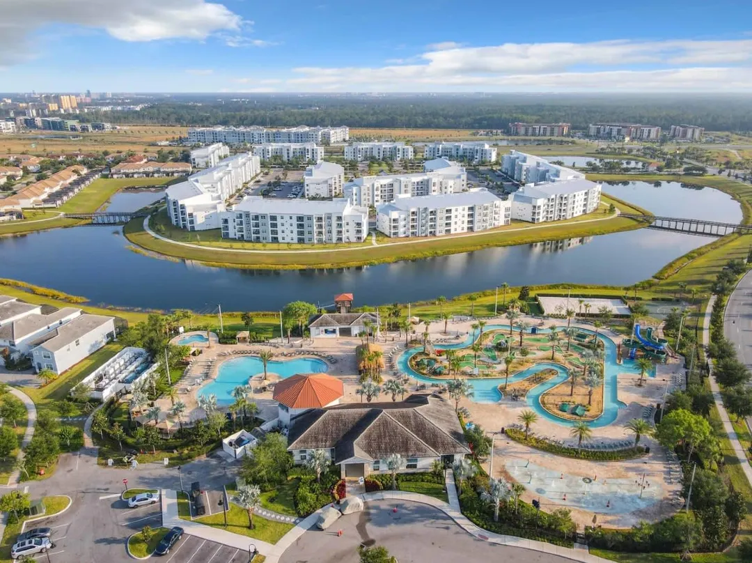 Access To Clubhouses And Waterpark Amenities - Luxurious Oasis - Orlando