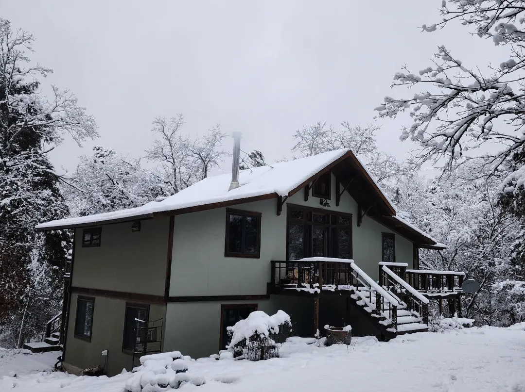 Nature Retreat With Glass Room And Fire Pit - Enchanting Forest Haven - Beaver Lake, AR