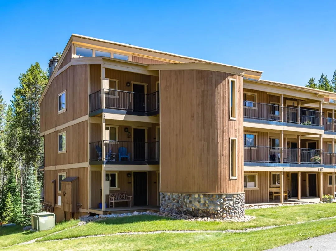 Cozy Gas Fireplace And Stunning Mountain Views - Charming Retreat - Winter Park, CO