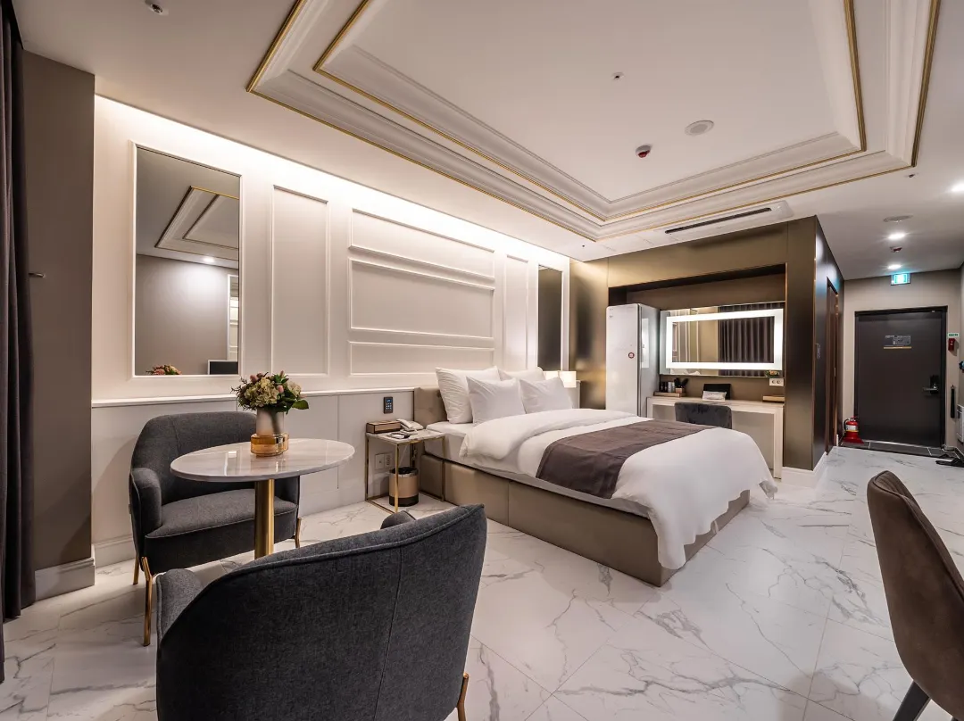 Suwon Homaesil Aritte Hotel - Suwon