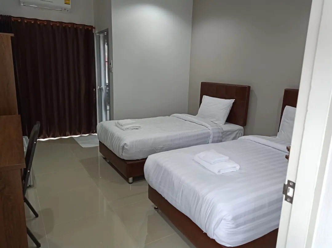 V2 Hotel - Nang Rong