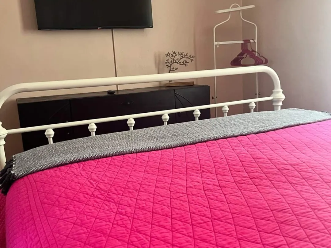 Charming Home With Fenced Yard And Foosball Table - Cozy Escape - Tallahassee, FL