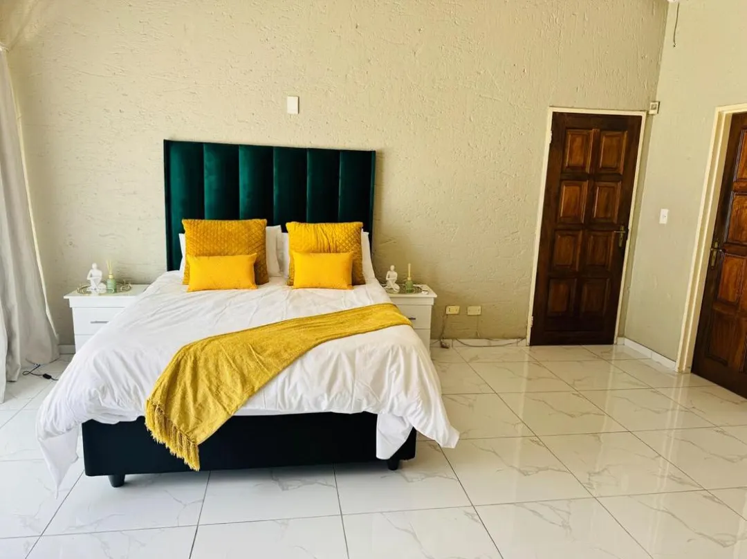 Villa Picasso - 3 Bed Villa - Sandton