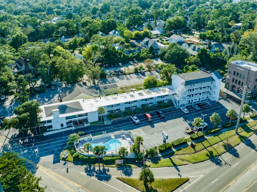 Water View And Cozy Deck - Charming Coastal Retreat - Wrightsville Beach, NC
