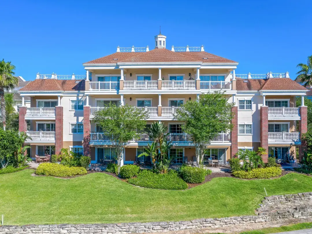 Oversized Balcony And Arcade Game Fun - Captivating Oasis - Haines City, FL