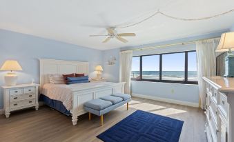 Ocean Front Deck and Heated Pool - Stunning Coastal Getaway, New Smyrna ...