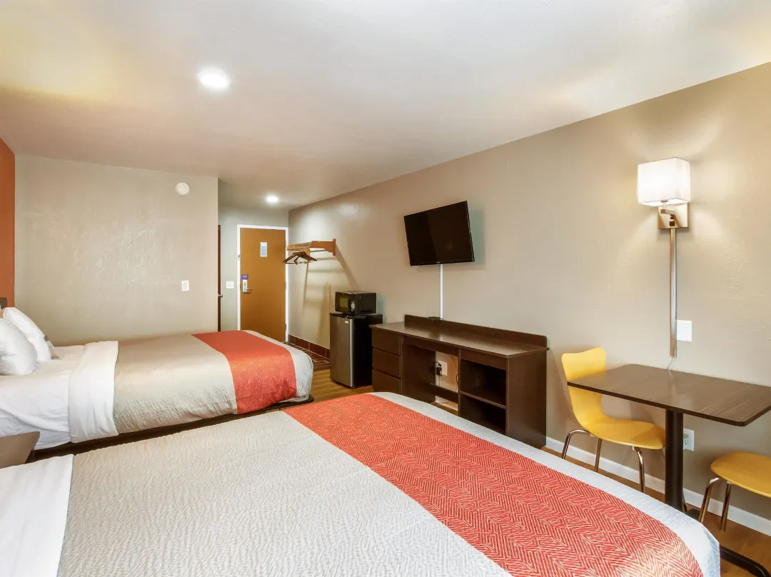 Motel 6 Rossford, Oh - Toledo, OH