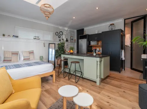 Indulge In An Urban Oasis At Green Point's Nest - Kaapstad