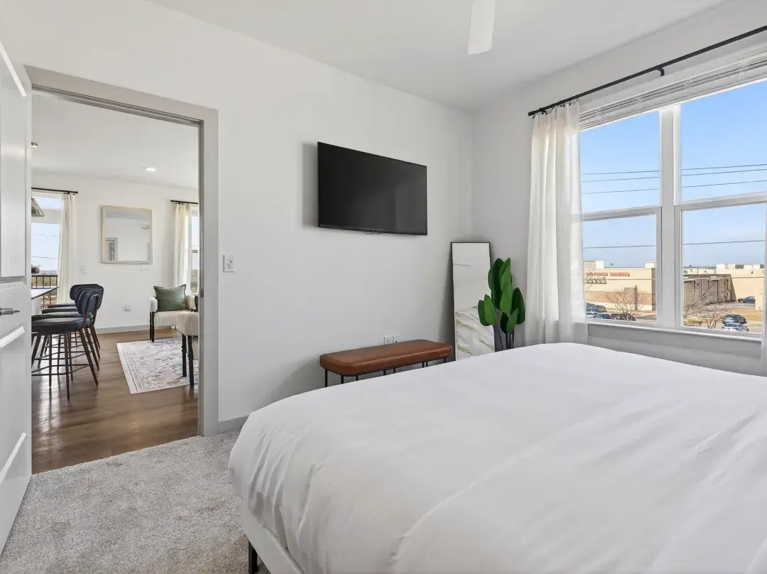 Signature Sunlit 2br 2ba | Open Concept - San Marcos, TX