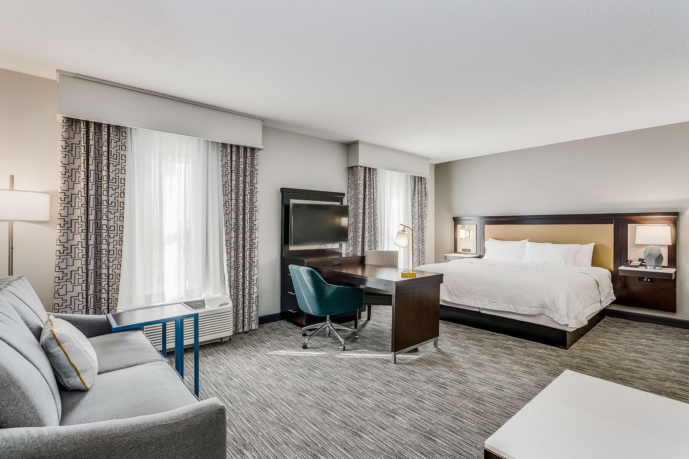 Hampton Inn & Suites Mobile-Downtown Historic District Reviews: 100 ...