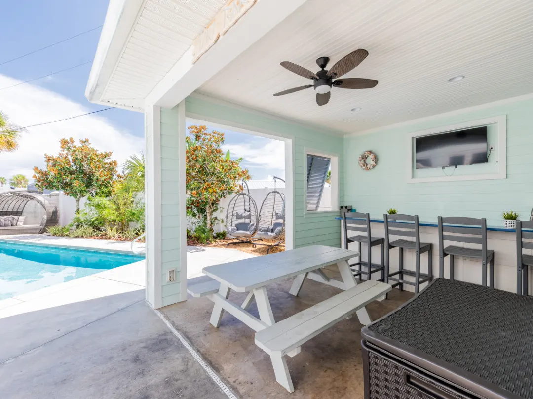 Heated Saltwater Pool And Hot Tub - Exquisite Family Retreat - Crescent Beach, FL