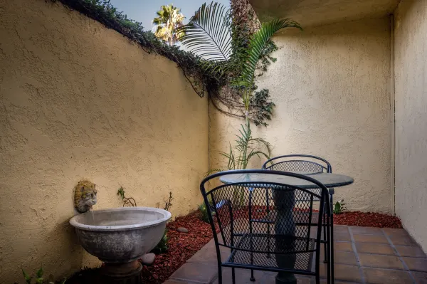 Hotel Pepper Tree Boutique Kitchen Studios - Anaheim - 125 Verified ...